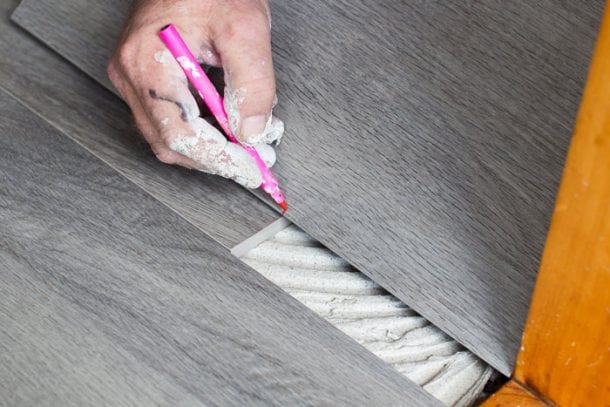 How To Choose The Right Tile Cutter - Complete Guide